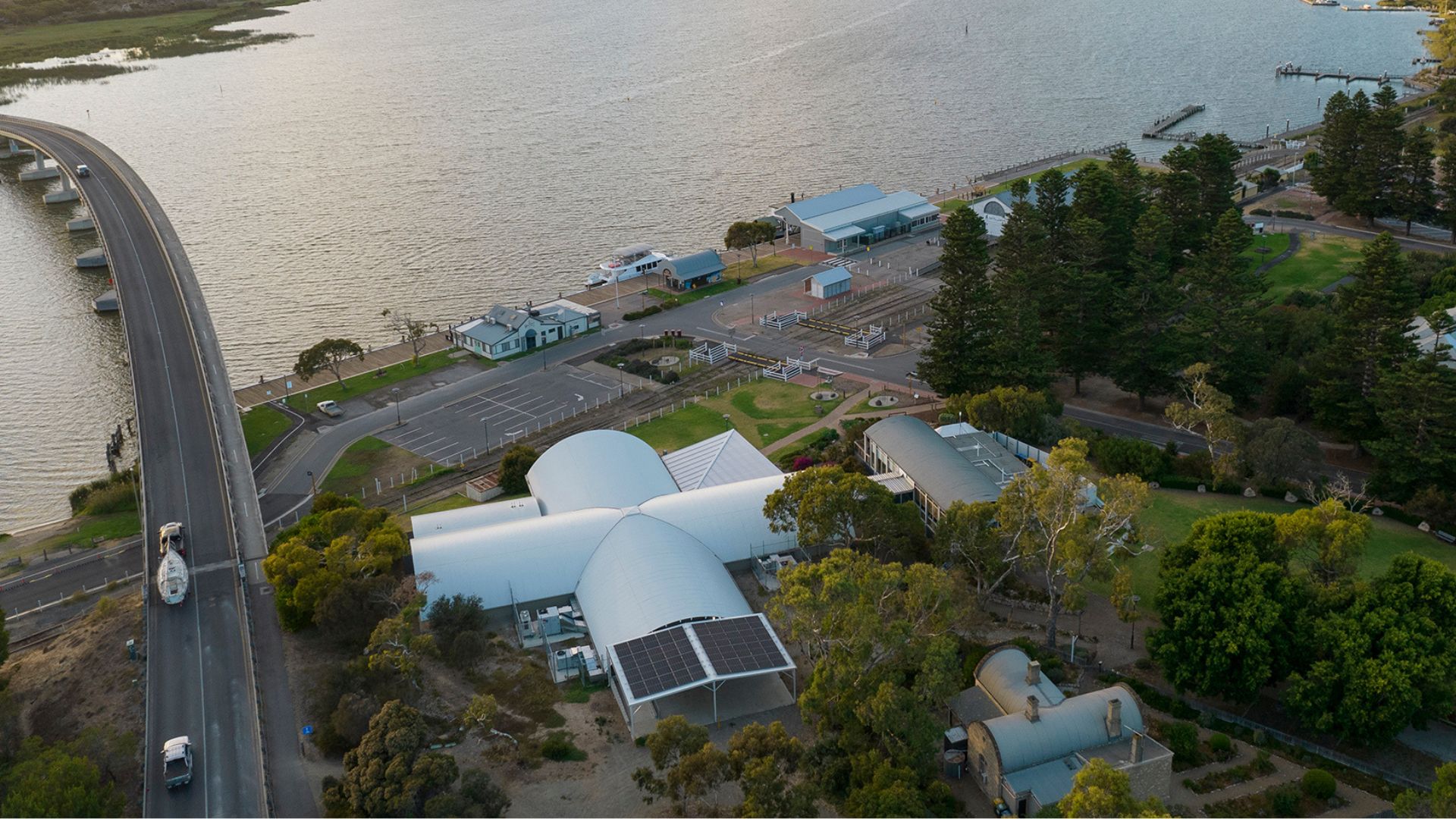 Signal Point Gallery - Stratco Architectural Solutions