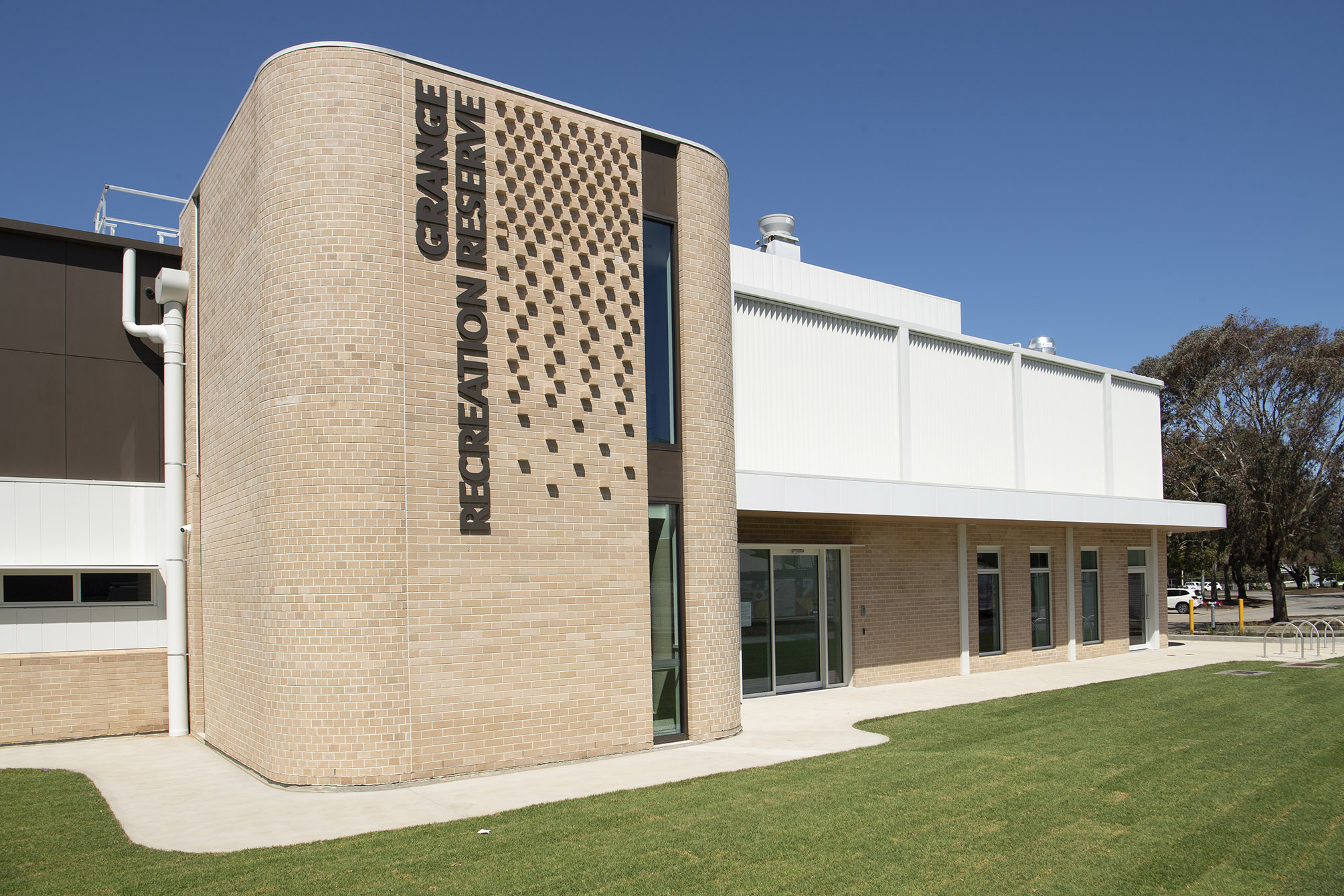 Grange Recreation Reserve - Stratco Architectural Solutions